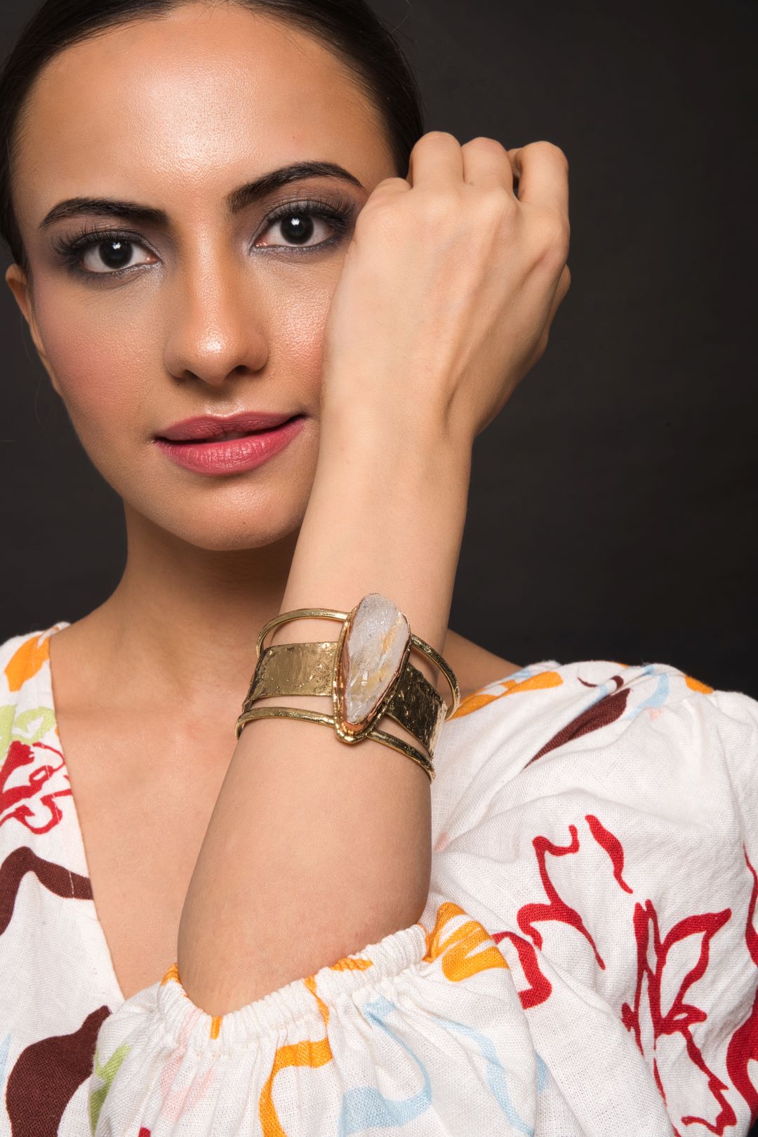 Divine Rough Crystal Semi Precious Stone Bracelet – QUEENS JEWELS