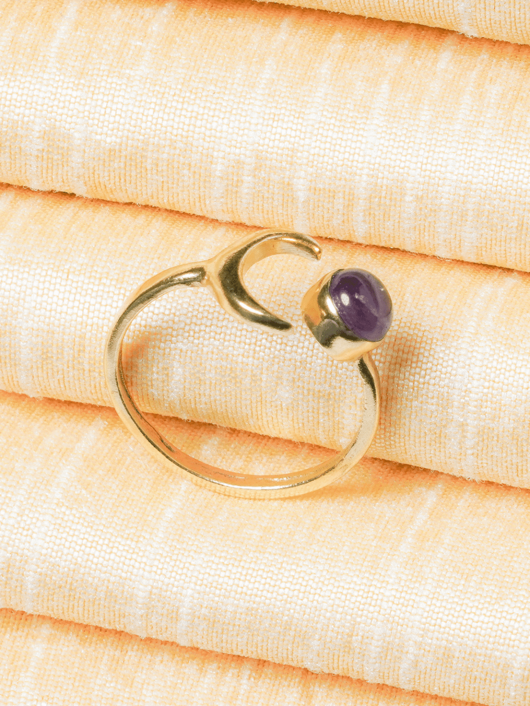 Crescent Stone Ring – QUEENS JEWELS